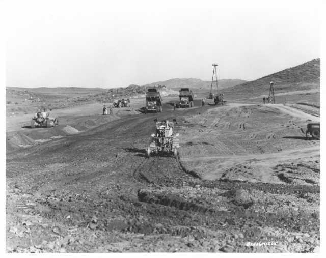 1936-1937 Mack BX Dump Trucks and Northwest Shovels Photo Lot 0237 ...