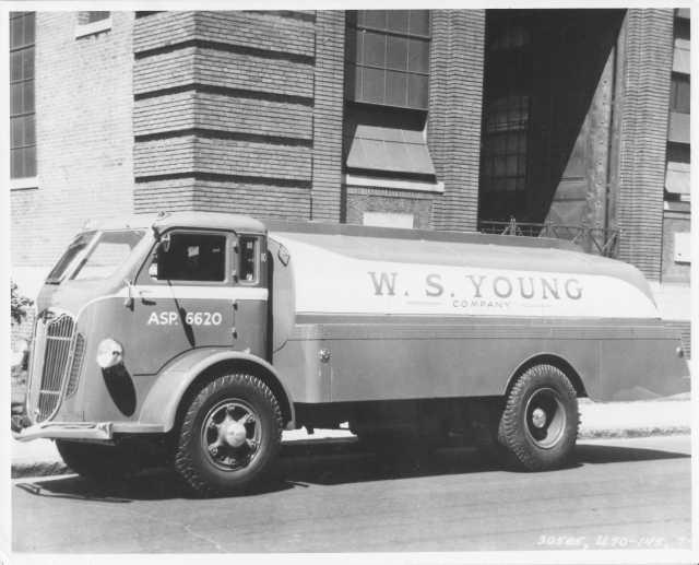 1945 Autocar U70 Tanker Truck Press Photo 0057 - WS Young Company