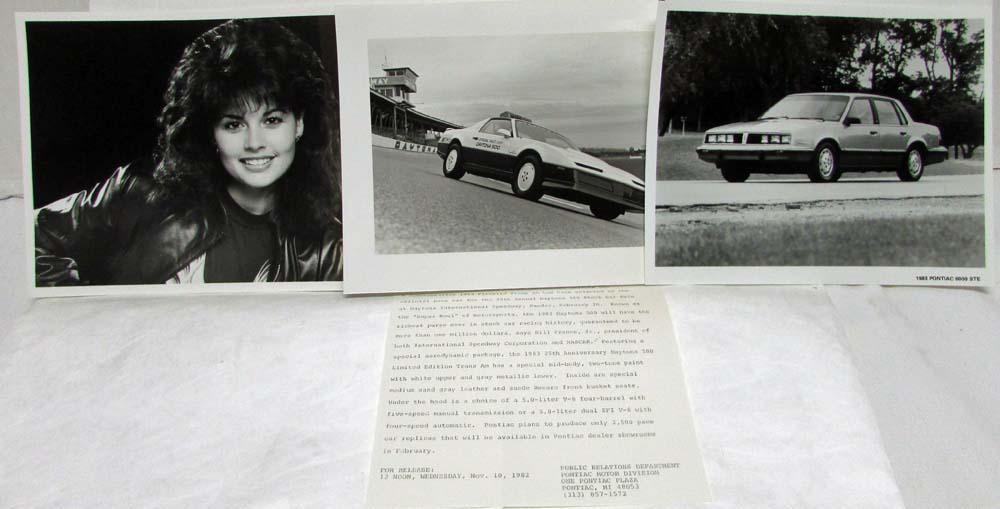 1983 Pontiac Auto Show The Drivers Car Press Kit w/ Firebird Girl ...