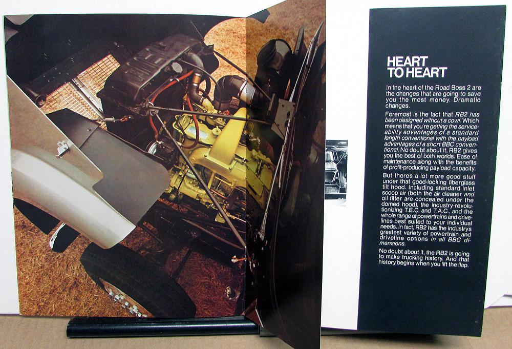 1980 White Road Boss 2 Truck Features Sales Brochure Original